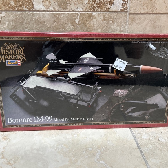 Revell | Other | New Revell History Makers Bomarc M99 Missile 1982 ...